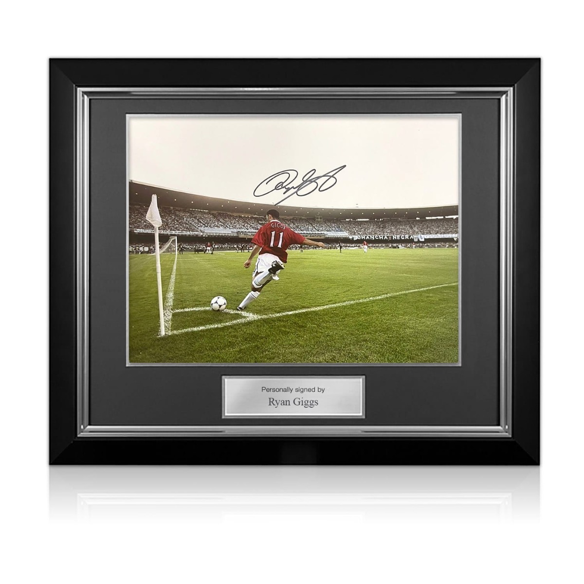 Ryan Giggs Signed Manchester United Football Photo: Corner. Deluxe Frame